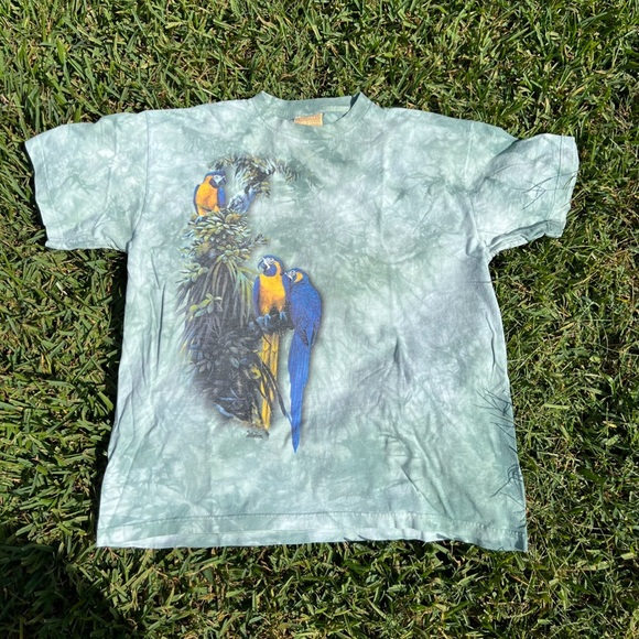 The Mountain | Shirts | Vintage The Mountain Parrots Tshirt Mens Xxl ...